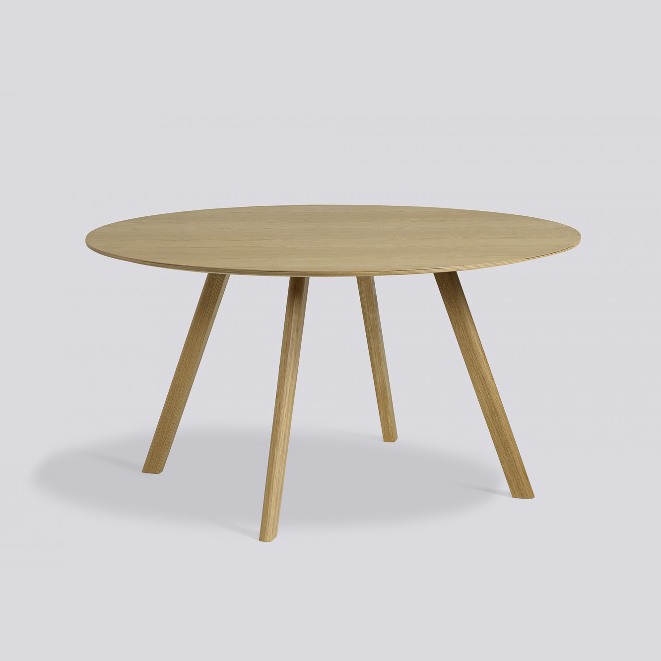 HAY - Copenhague Table CPH25 140cm dia Lacquered Base - Tafel - The ...